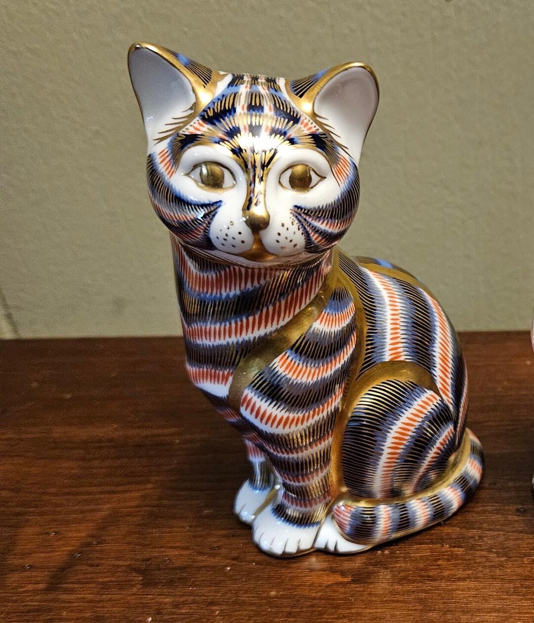 Imari Sitting Kitty Cat Figurine / Paperweight 5.25" Tall by Royal ...