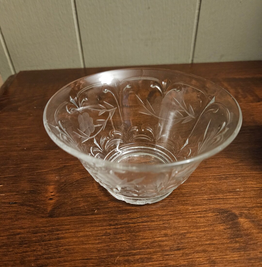 Cut Glass Crystal Bowl Etched Floral Pattern 4" X 2.5" - Etsy