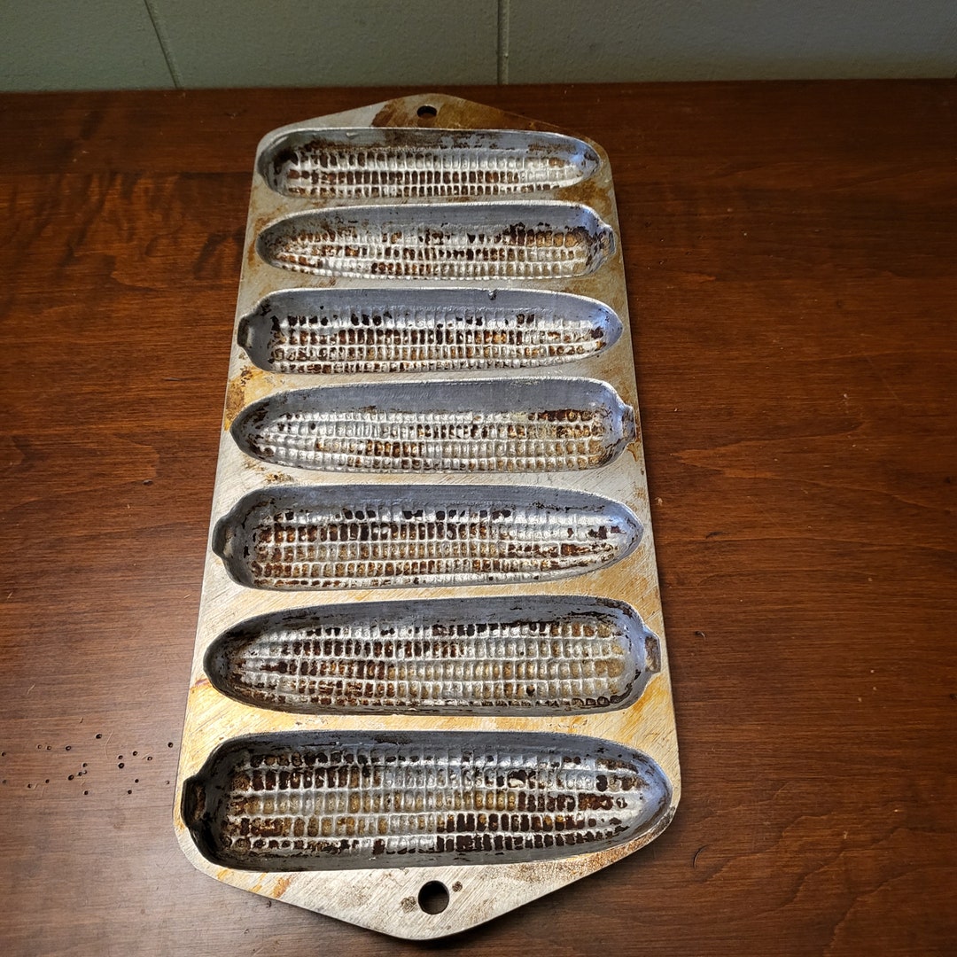 Vintage Cast Aluminum Corn Bread Pan - Etsy