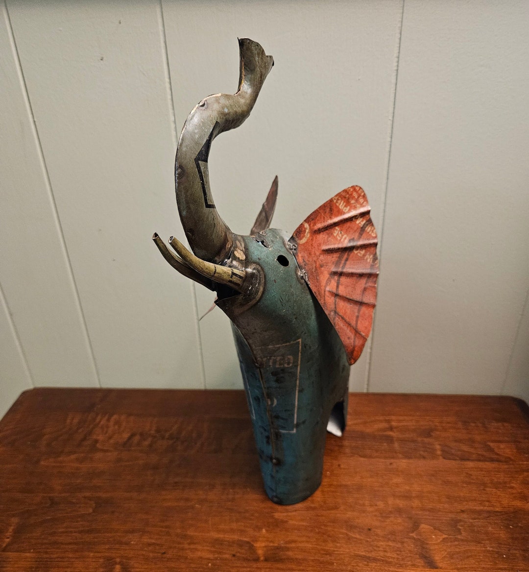 Rustic Repurposed and Recycled Scrap Metal Elephant Statue / Sculpture ...