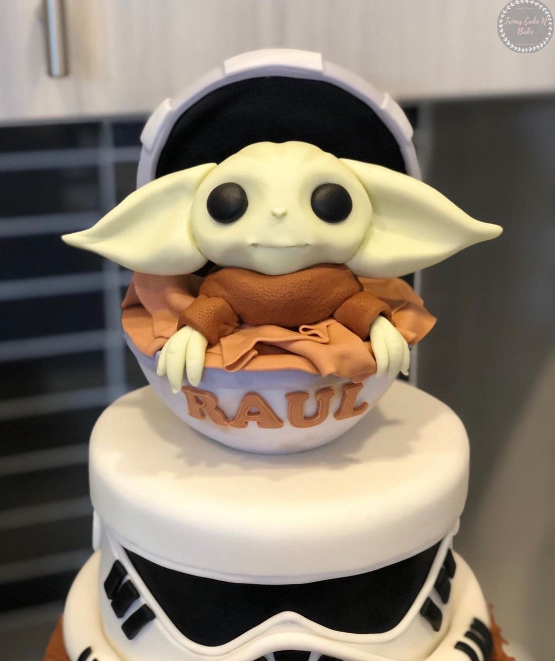 Fondant Grogu Baby Yoda Cake Topper - Etsy