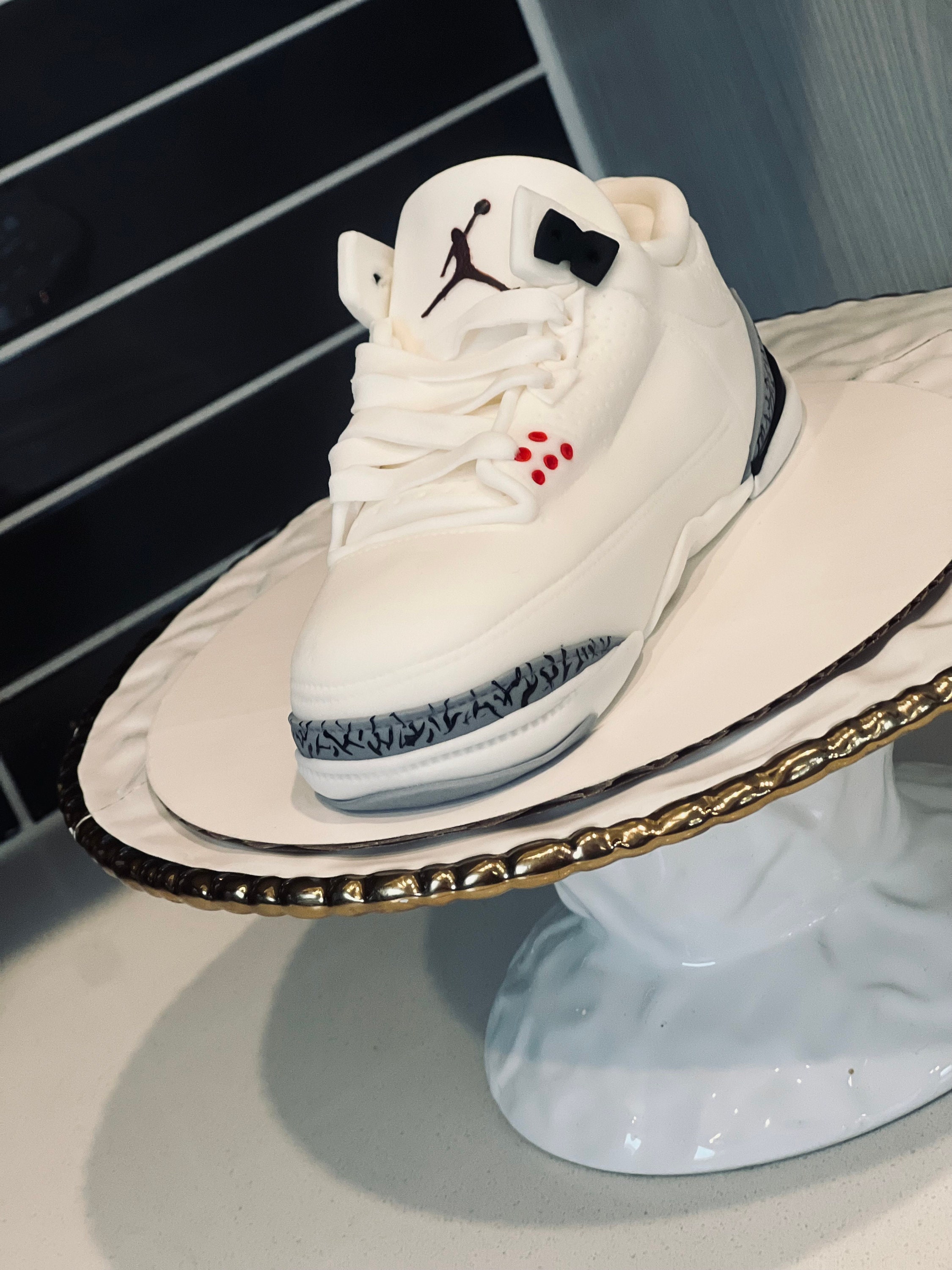 Fondant Nike Shoe Cake Topper - Etsy