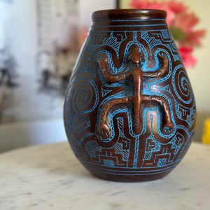Vintage South American Native Folk Art Brazilian Vase Pottery With ...