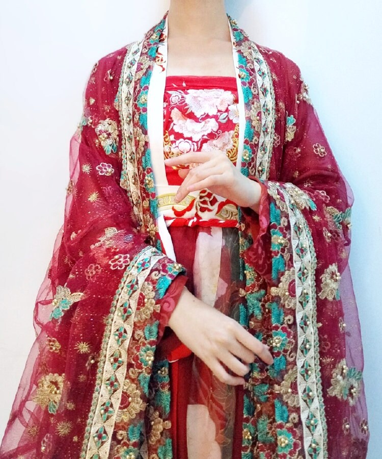 Timeless Beauty Sequins Gown Set Women Traditional Chinese Hanfu Floral ...