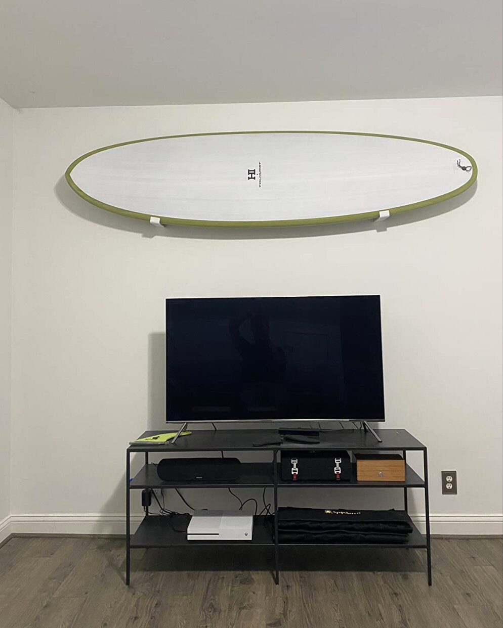 Heavy Duty White Surfboard Wall Mount - Aluminium Board Racks for Wall ...