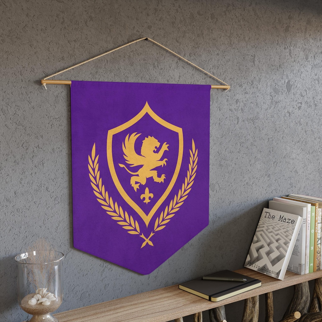 Royal Gryphon - Medieval Fantasy Heraldry Cloth Pennant, Coat of Arms ...