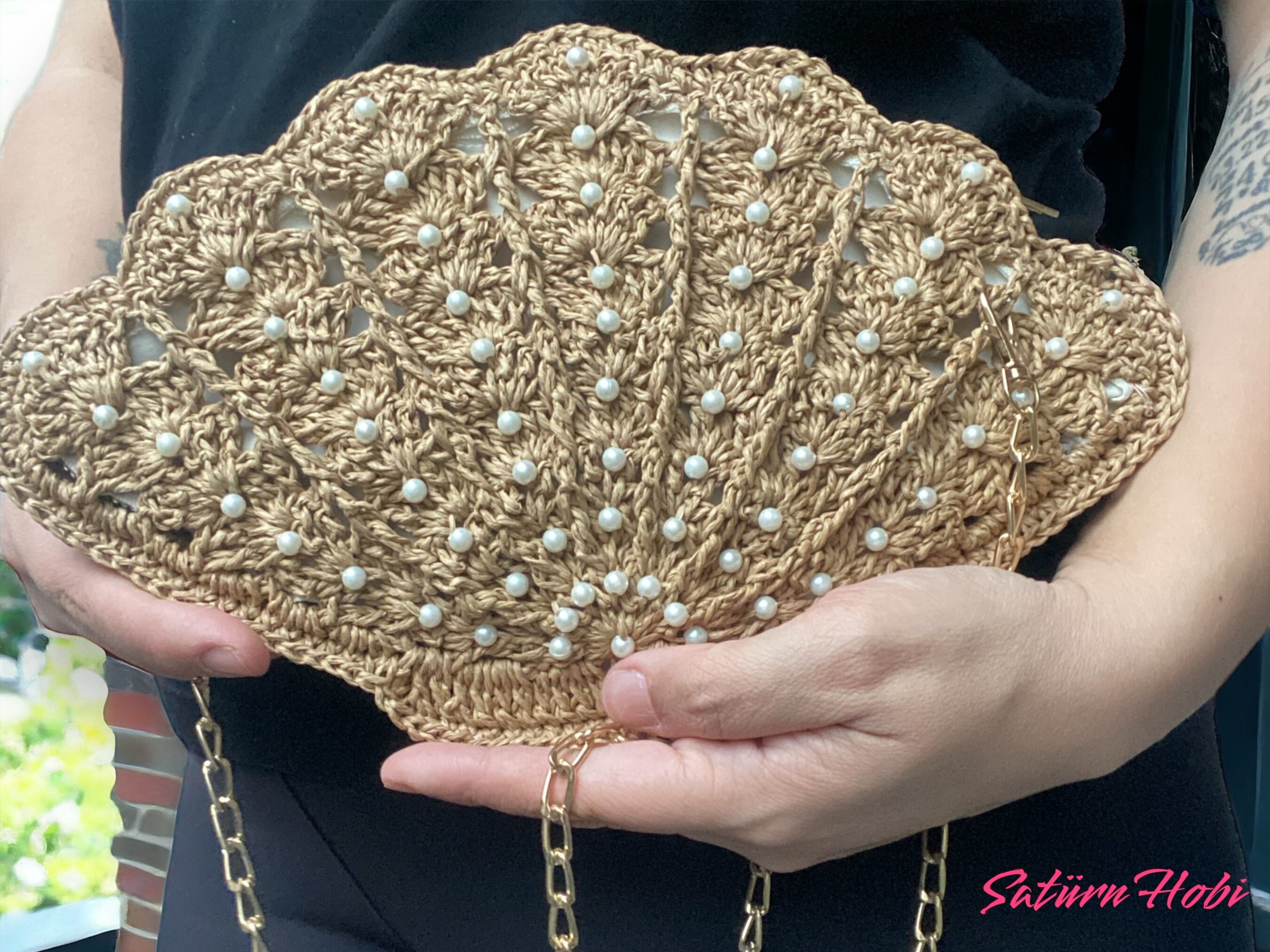 Crochet Raffia Oyster Shell Bag With Chain Strap, Pearly Mussel ...