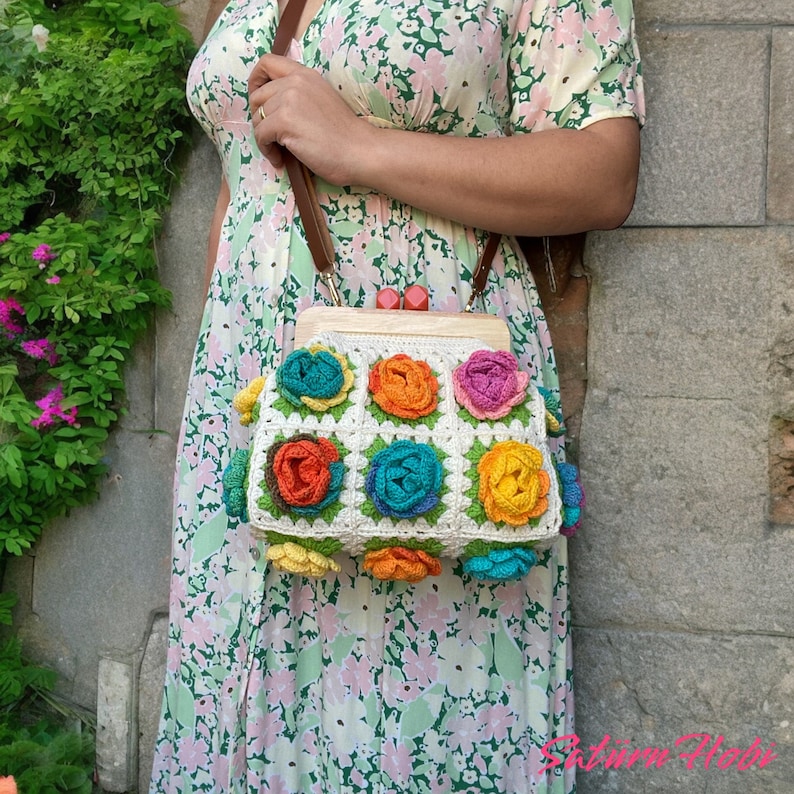 Colorful Crochet Wooden Kiss Lock Clutch, Granny Square Bag Lined With ...