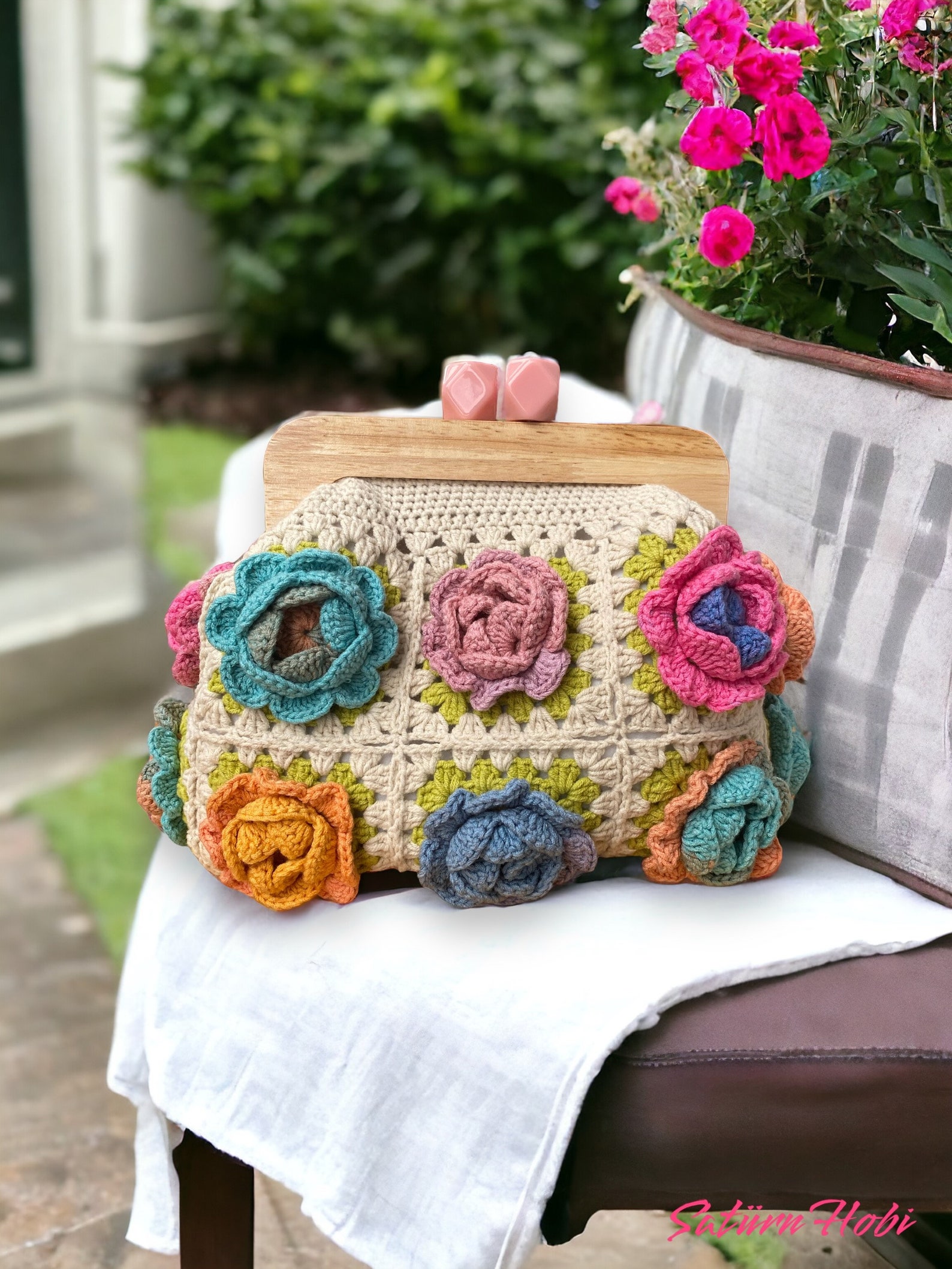Colorful Crochet Wooden Kiss Lock Clutch, Granny Square Bag Lined With ...