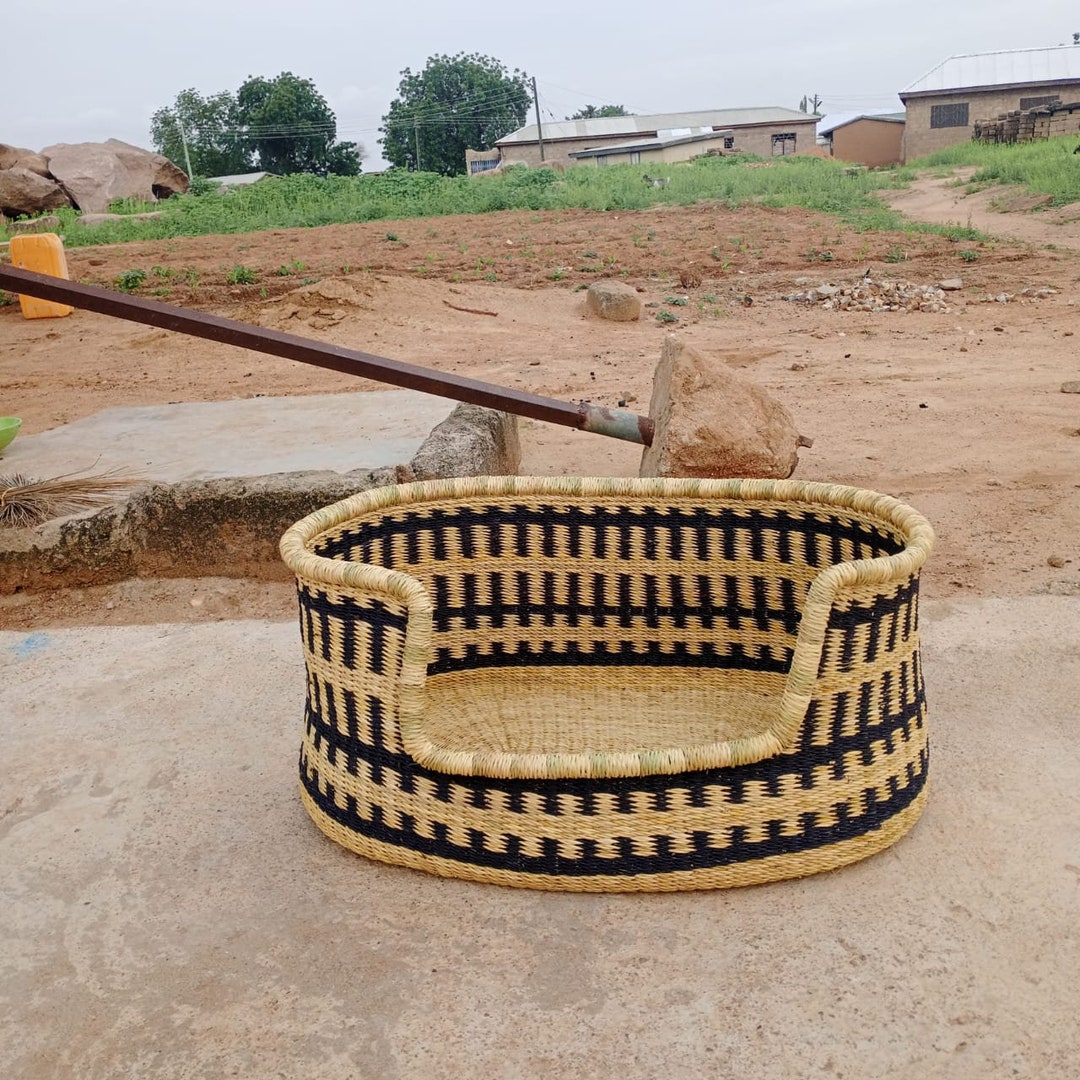 Woven Dog Basket Bed,bolga Basket for Dog,straw Dog Basket With Cushion ...