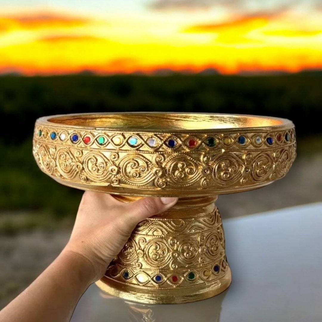 Traditional Thai Golden Leaf Gilded Khan Tok Serving Vintage Wood Thai ...