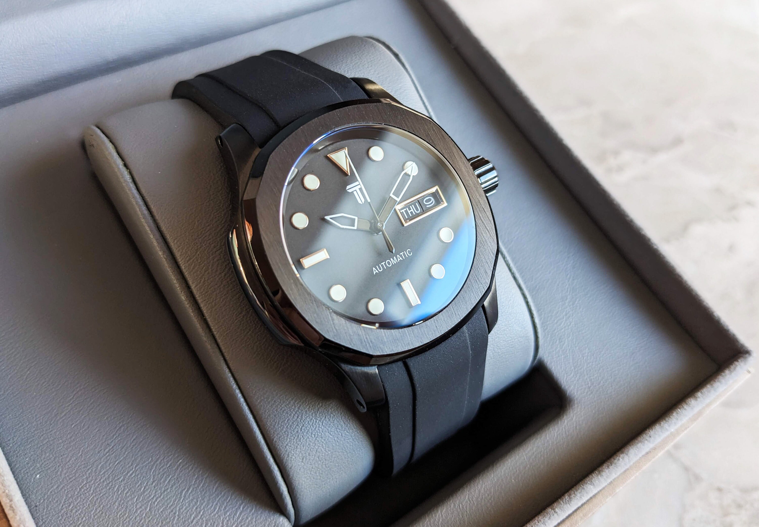 Custom Pilot Mod Black PVD Stainless Steel Case Custom Mens Watch Mod ...