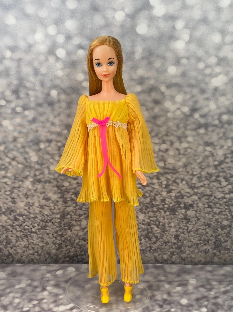 Lemon Kick #1465: 1970 Barbie Vintage Fashion - Etsy