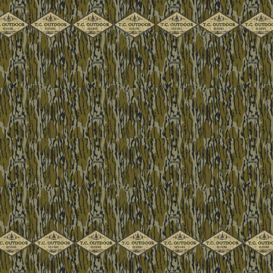 2 HIGH RESOLUTION Mossy Oak Bottomland Camo Portrait Landscape Full ...