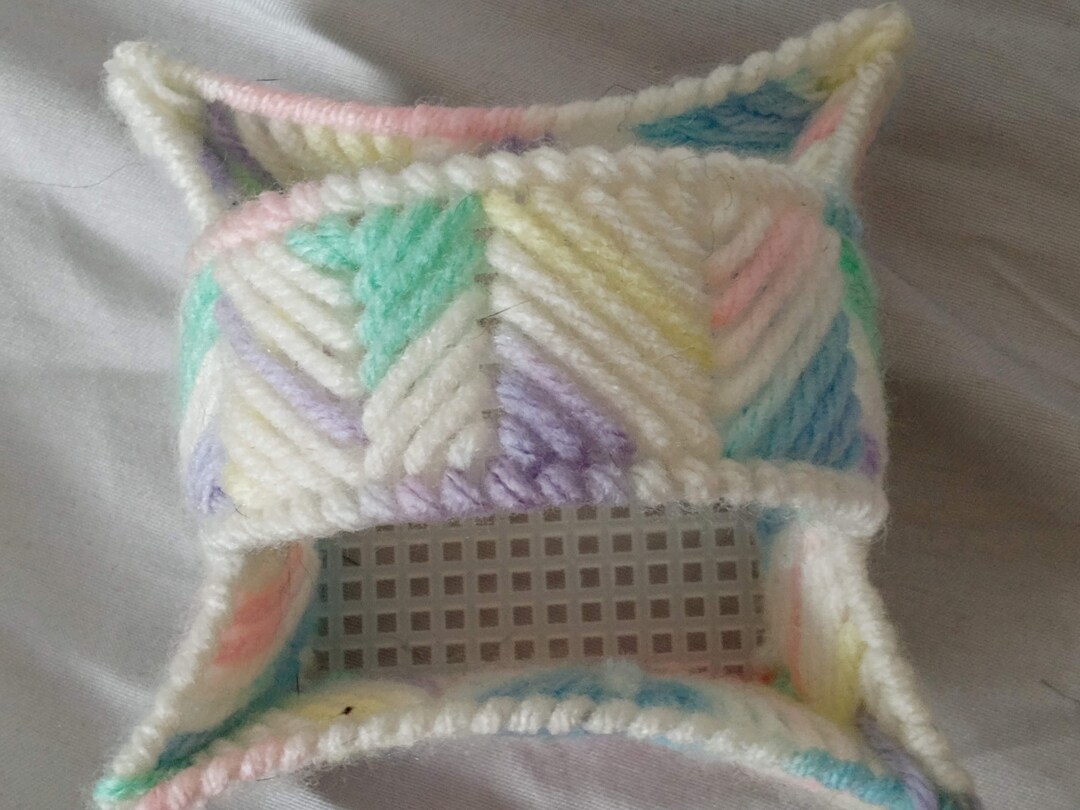Small Pastel Baskets - Etsy