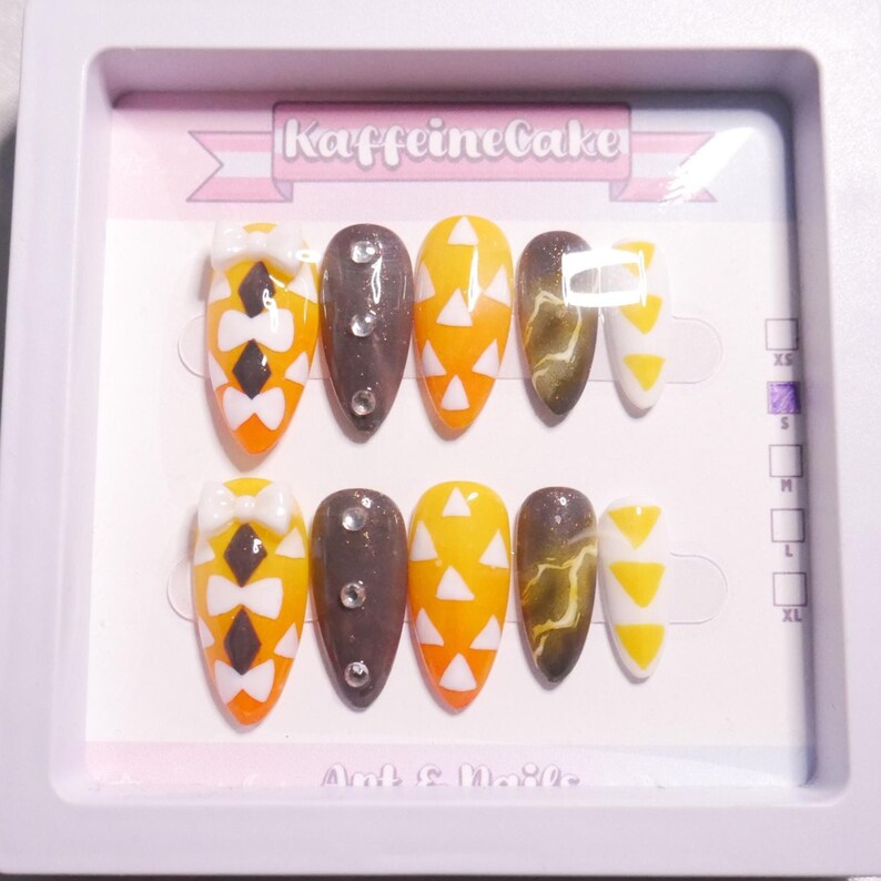 Zenitsu Agatsuma Demon Slayer | Press on Nails | Almond - Etsy