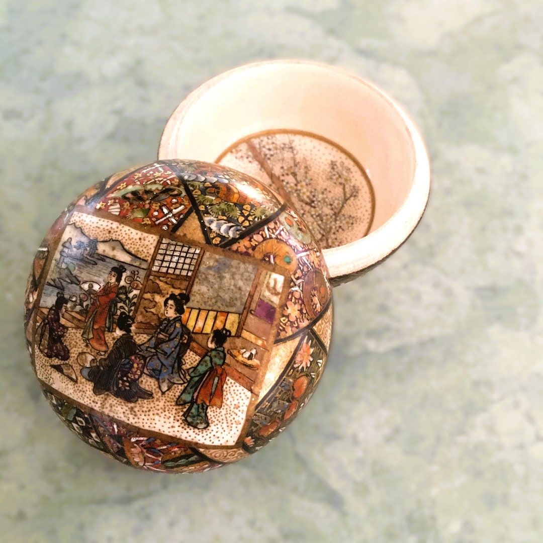 Antique Japanese Miniature Satsuma Lidded Pot. Jewelry Box. Hand ...