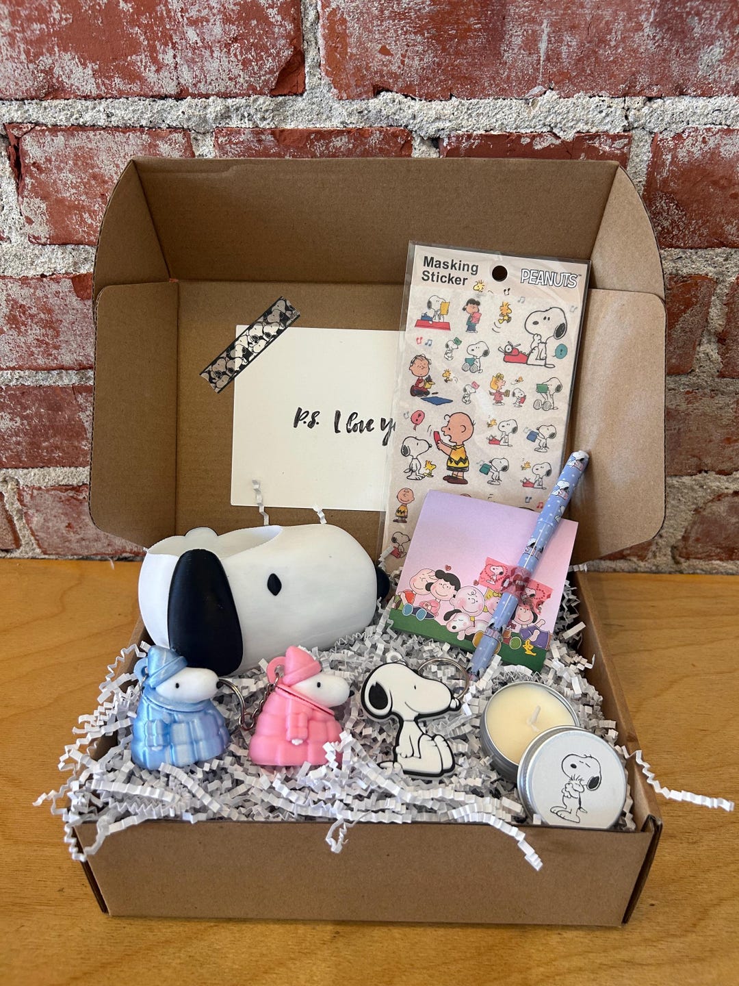 Snoopy Lovers Gift Box - Etsy Canada