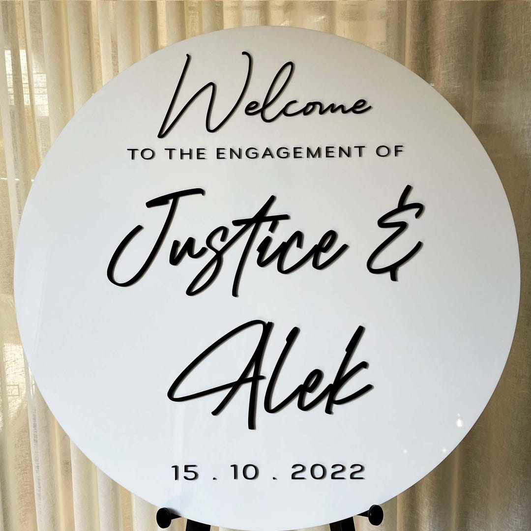 Round Acrylic Wedding Sign | Wedding Welcome Sign | Personalized Sign ...