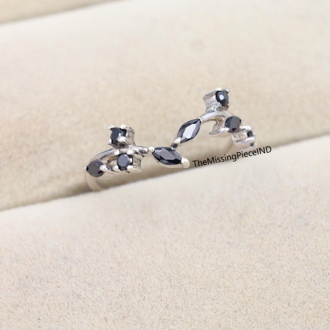 Marquise Moissanite Leaf Wedding Band, Unique Gold Promise Ring - Etsy