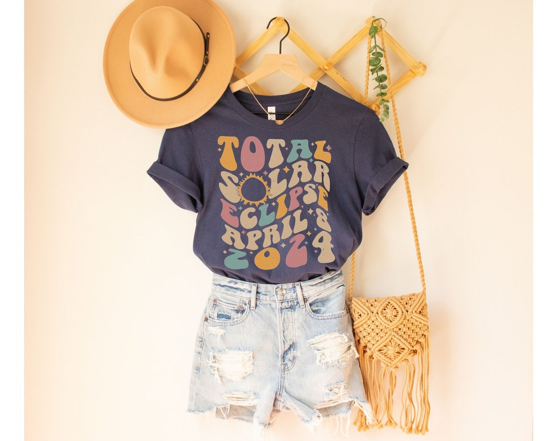Total Solar Eclipse Shirt, 2024 Solar Eclipse Gift, April 8 2024, Astronomy Lover Shirt, Retro ...