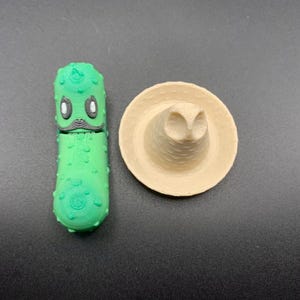 Pedro the Tickle Pickle: 3D Printed Fidget Keychain With Sombrero - Etsy