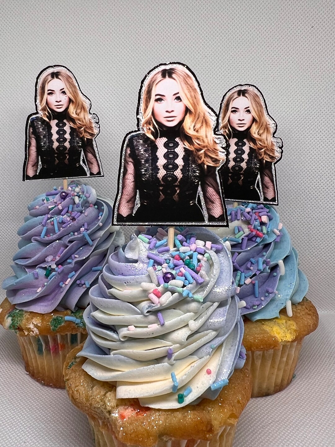 12 Sabrina Carpenter Cup Cake Toppers / Cake Toppers - Etsy