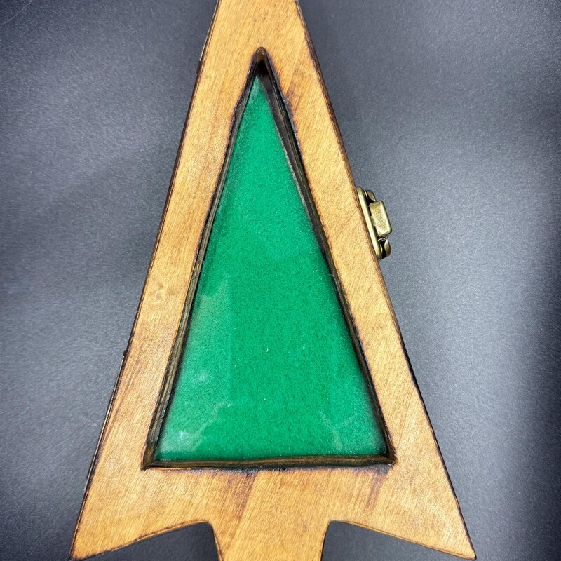 Arrowhead Display Case - Etsy