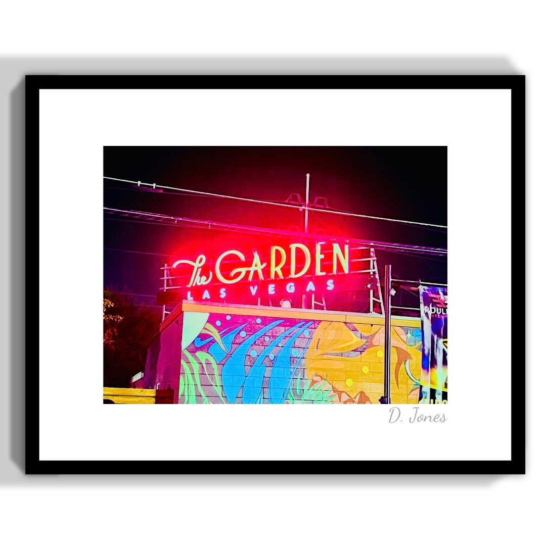 Las Vegas, Nevada ‘neon Nights’ Sign Lighted Neon Bright Outdoors Wall ...