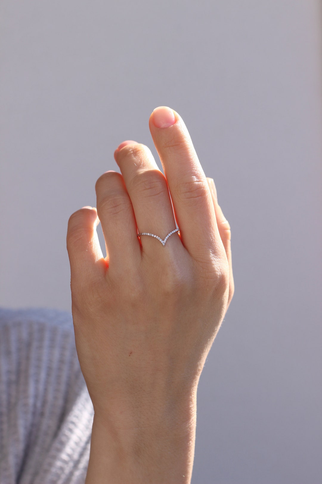 14k Gold Diamond V Ring , Chevron Wedding Band, Diamond Chevron Ring ...