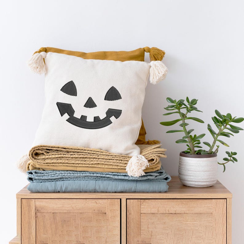 Spooky Pumpkin Face Embroidery Design, Fall Pumpkin Machine Embroidery ...
