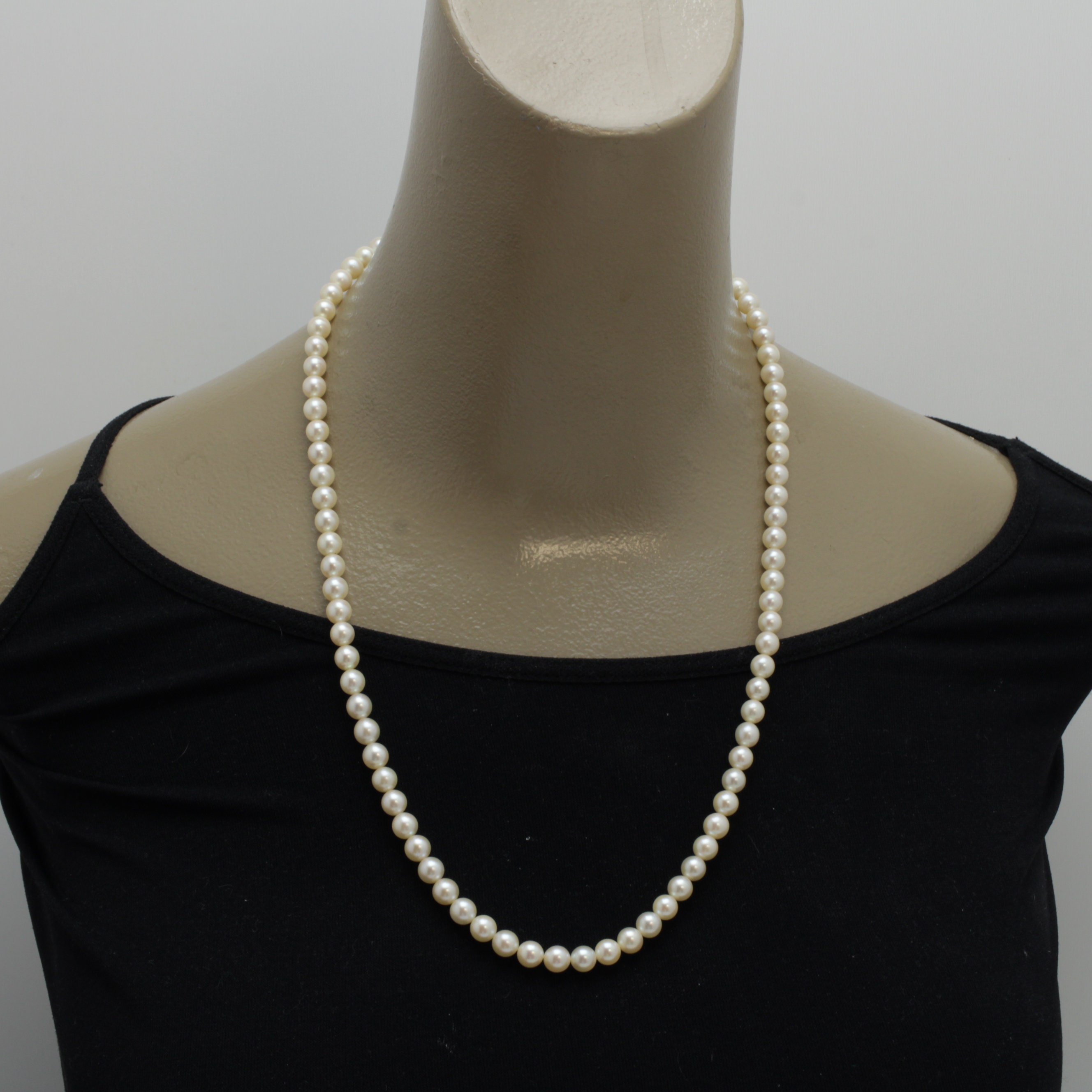 Vintage Mikimoto Pearl Necklace Sterling Silver 215 Inches Etsy
