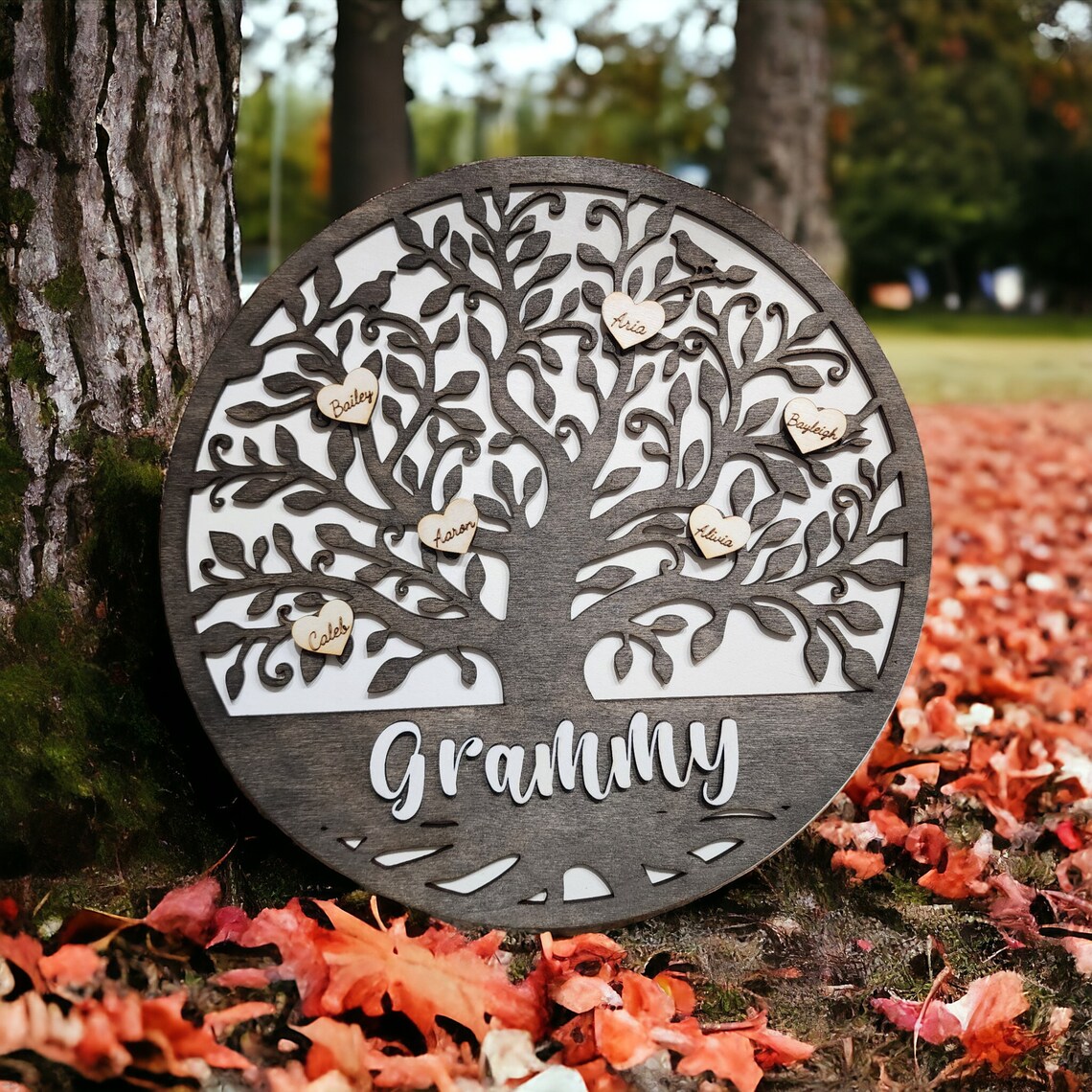 10 Wooden Laser Engraved Customized Round Sign Grammy Grandmother ...