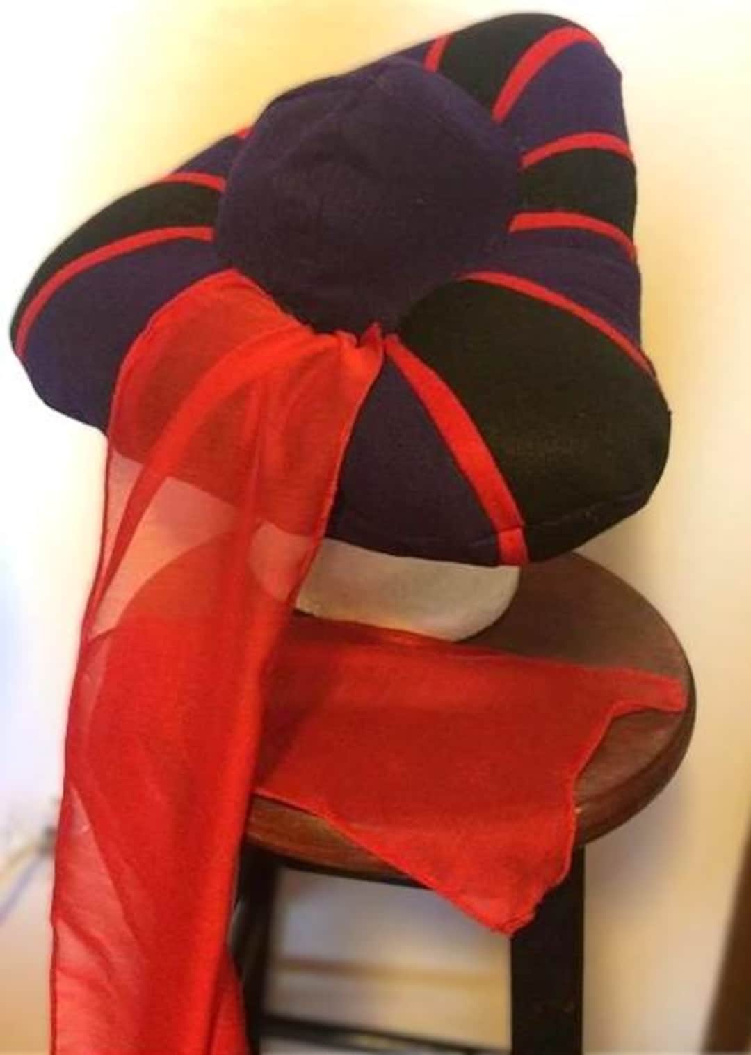 Judge Frollo Hat Hunchback of Notre Dame, the Evil One, Hunchback of ...