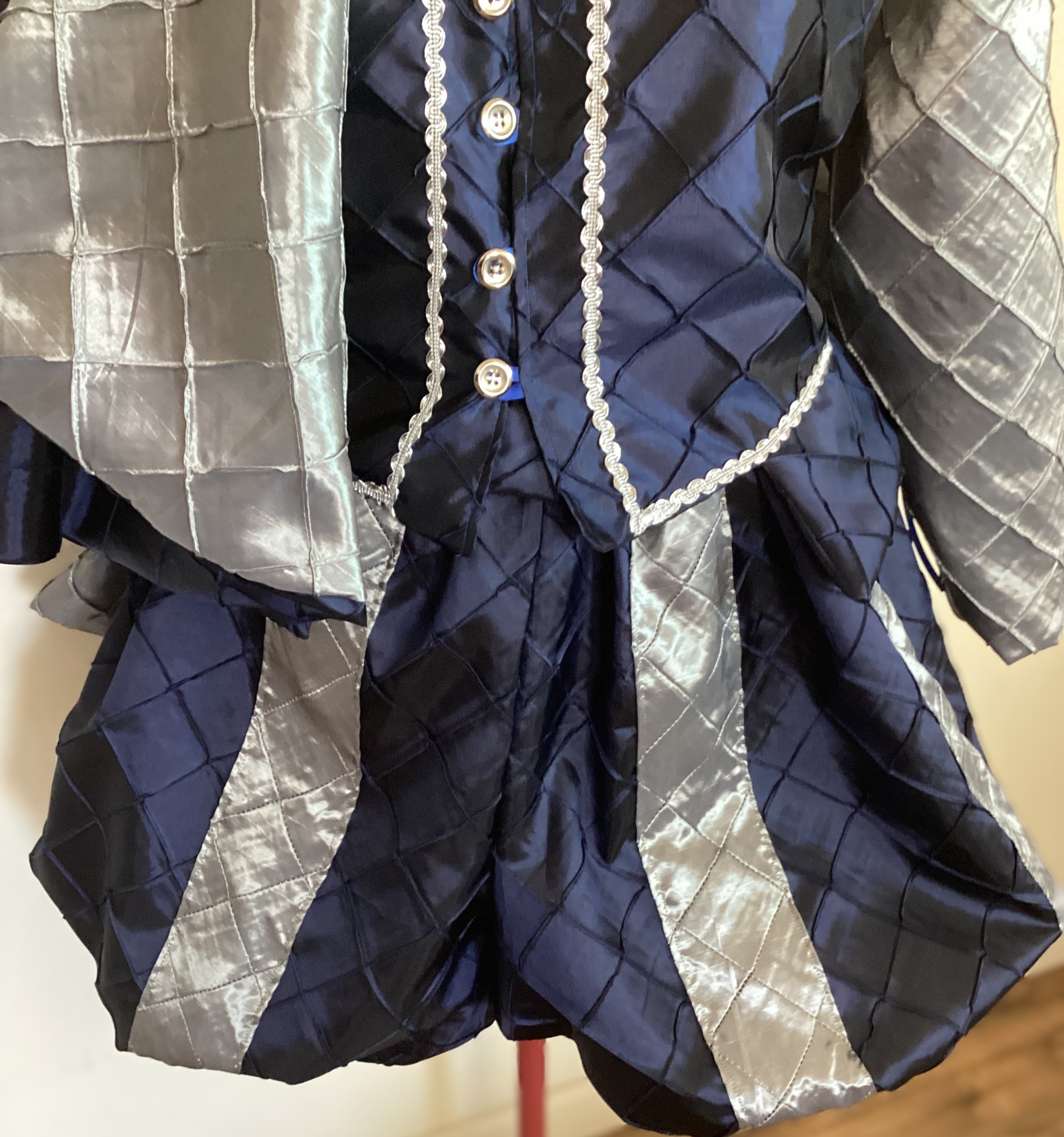 Elizabethan Renaissance Tudor Shakespearean Cape, Doublet, Slops & Hat ...