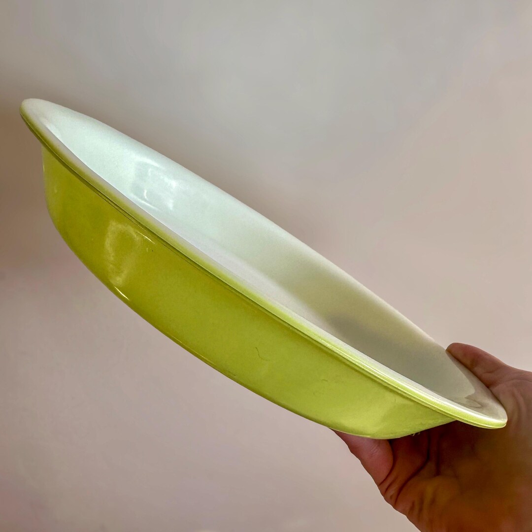 Vintage Pyrex Lime Green Pie Plate Mid Century Modern Baking Dish Retro ...
