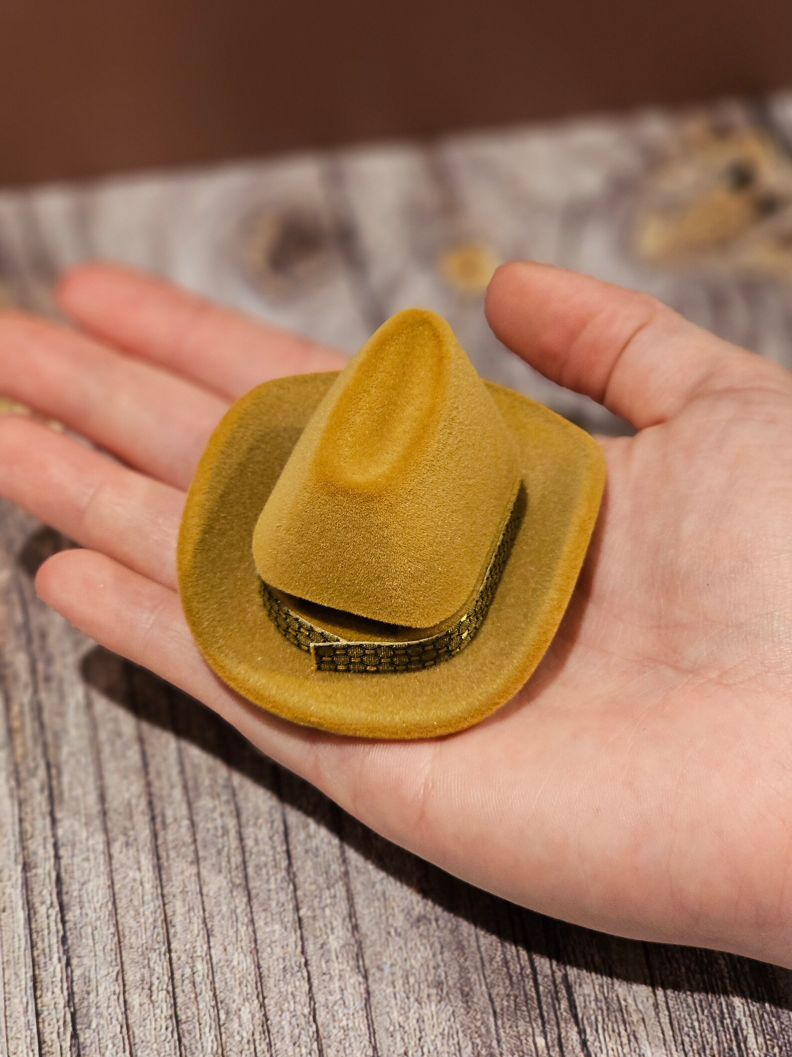 Cowboy Hat Ring Box | Southern Engagement | Brown Cowboy Hat Ring Box ...