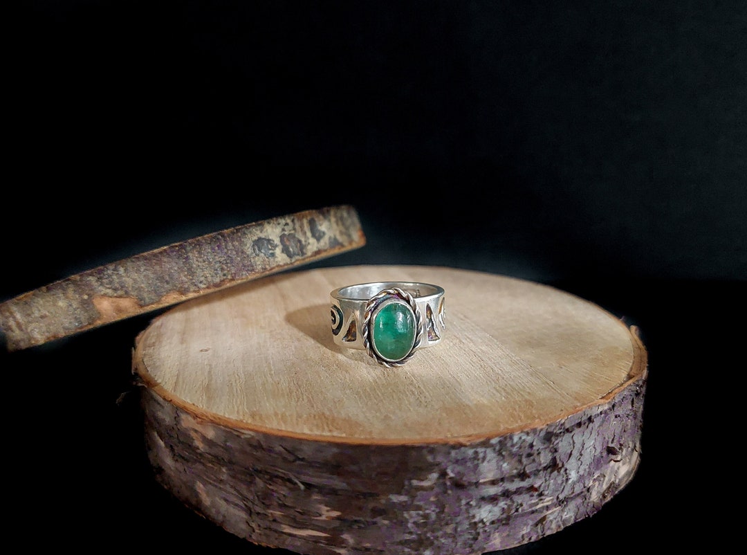 Natural Emerald Ring, Handmade Ring, Jewelry Made in Hawaii, Unique ...