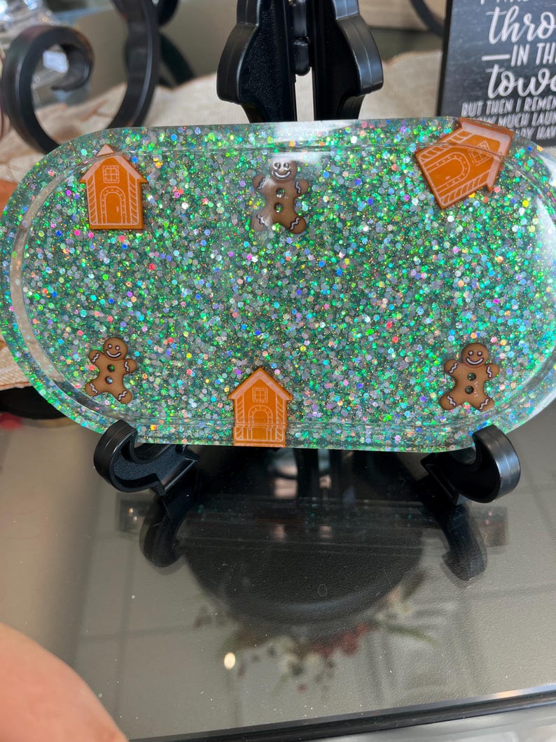 Gingerbread Man and Gingerbread House Resin Trinket Tray - Etsy