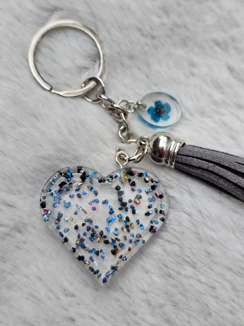 Handmade Resin Heart Keychain With Tassel and Dried Flower Charm - Etsy