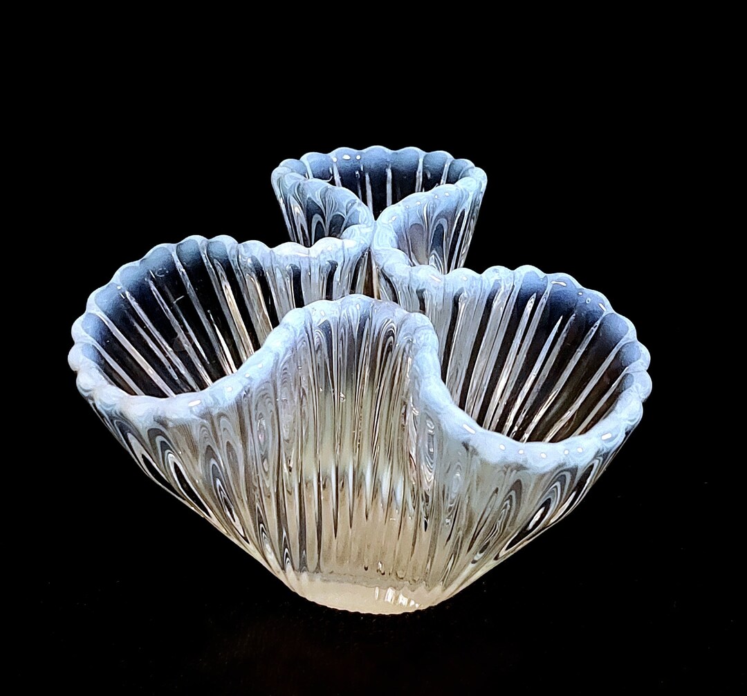 Vintage Arthur Percy ruffla Glass Vase 5cm - Etsy