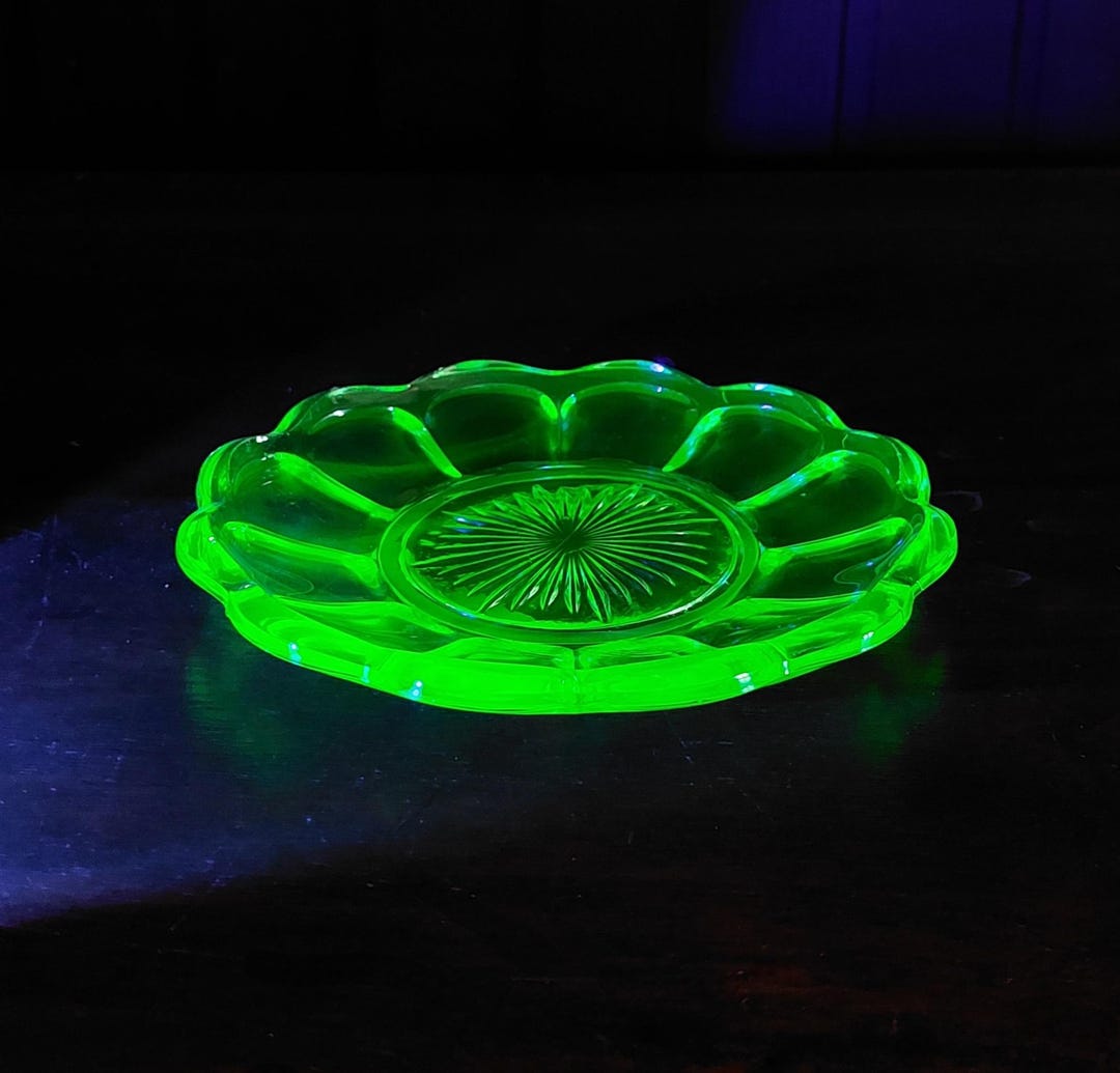 Small Uranium Glass "flower" Plate - Etsy