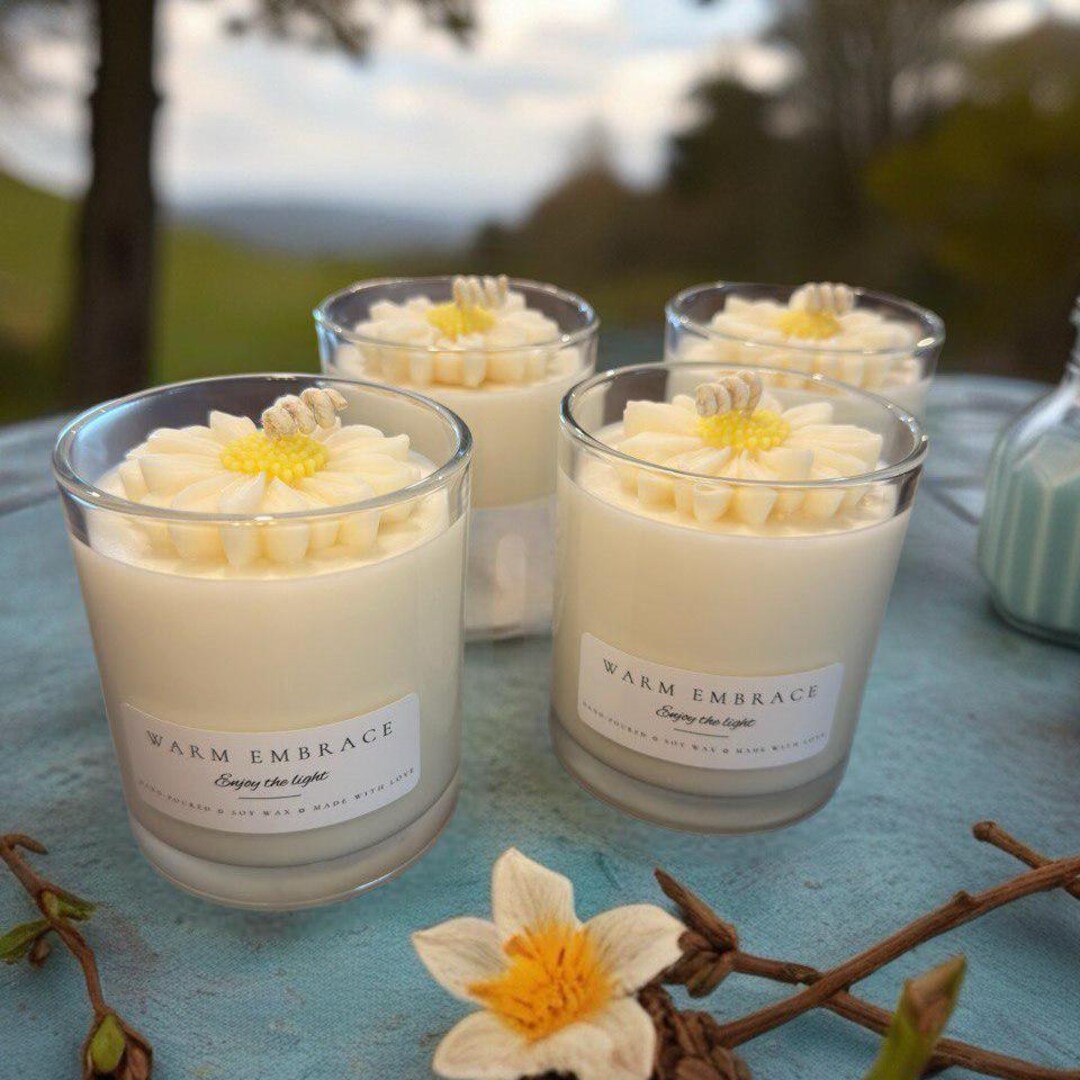 Daisy Flower Candles Set of 12, Wedding Favor Candles, Home Decor, Soy ...