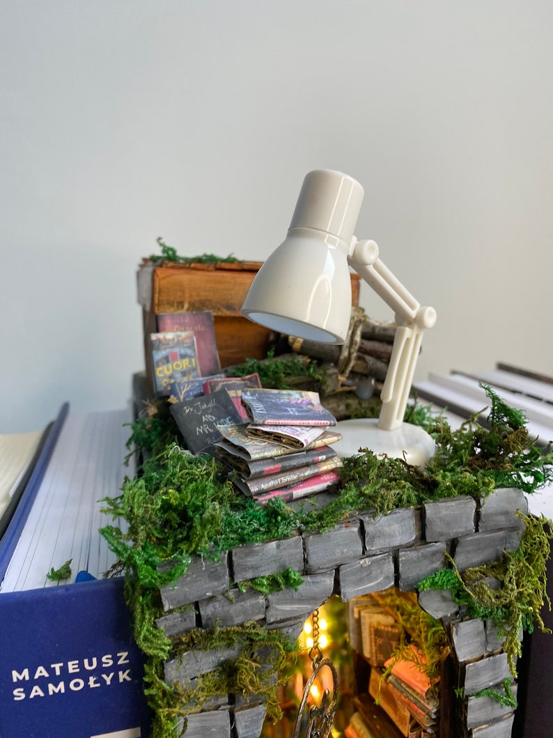 Library Book Nook Diorama Miniatures Bookshelf Insert Miniature Library ...