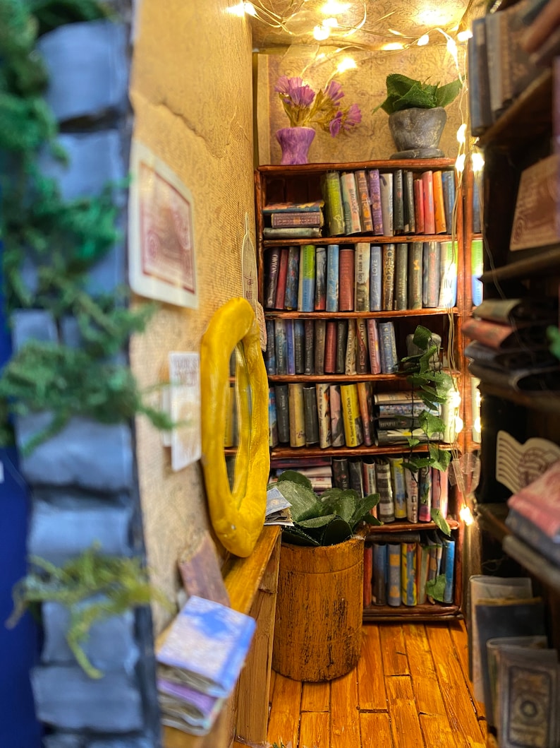 Library Book Nook Diorama Miniatures Bookshelf Insert Miniature Library ...