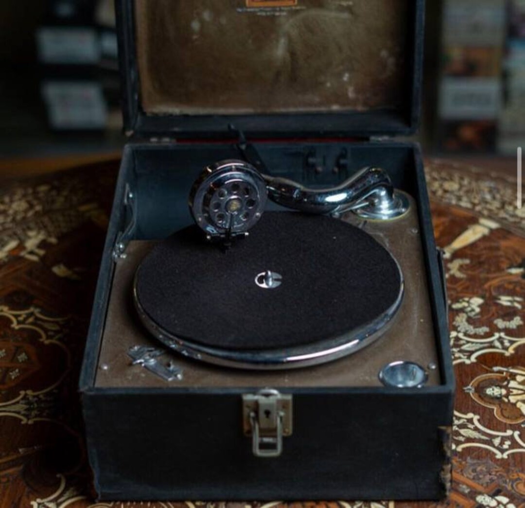 Vintage Box Gramophone in Excellent Condition - Etsy