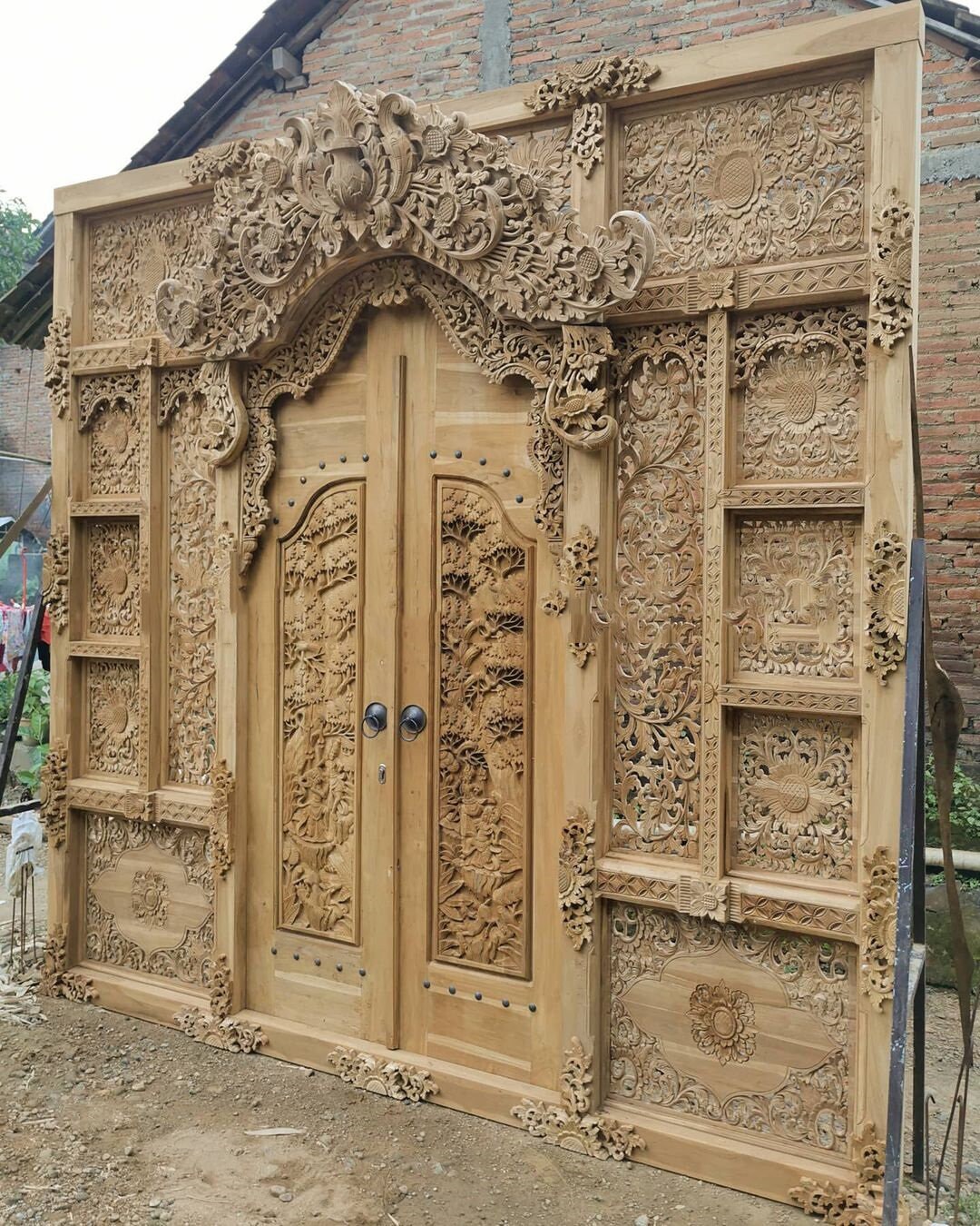 Balinese Carved Teak Wood Doors Best Carved Balinese Doors Ramayana ...