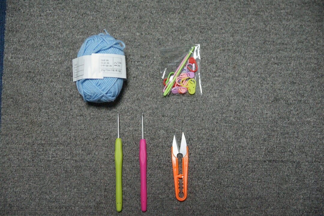 Knitting Hooks Kit Set, DIY Craft Supplies Needlework Starter Tools for ...