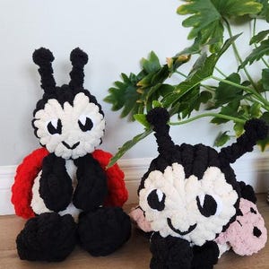 Lia Ladybug Video Tutorial PDF Pattern Finger Knit Chunky Knit Snuggler ...