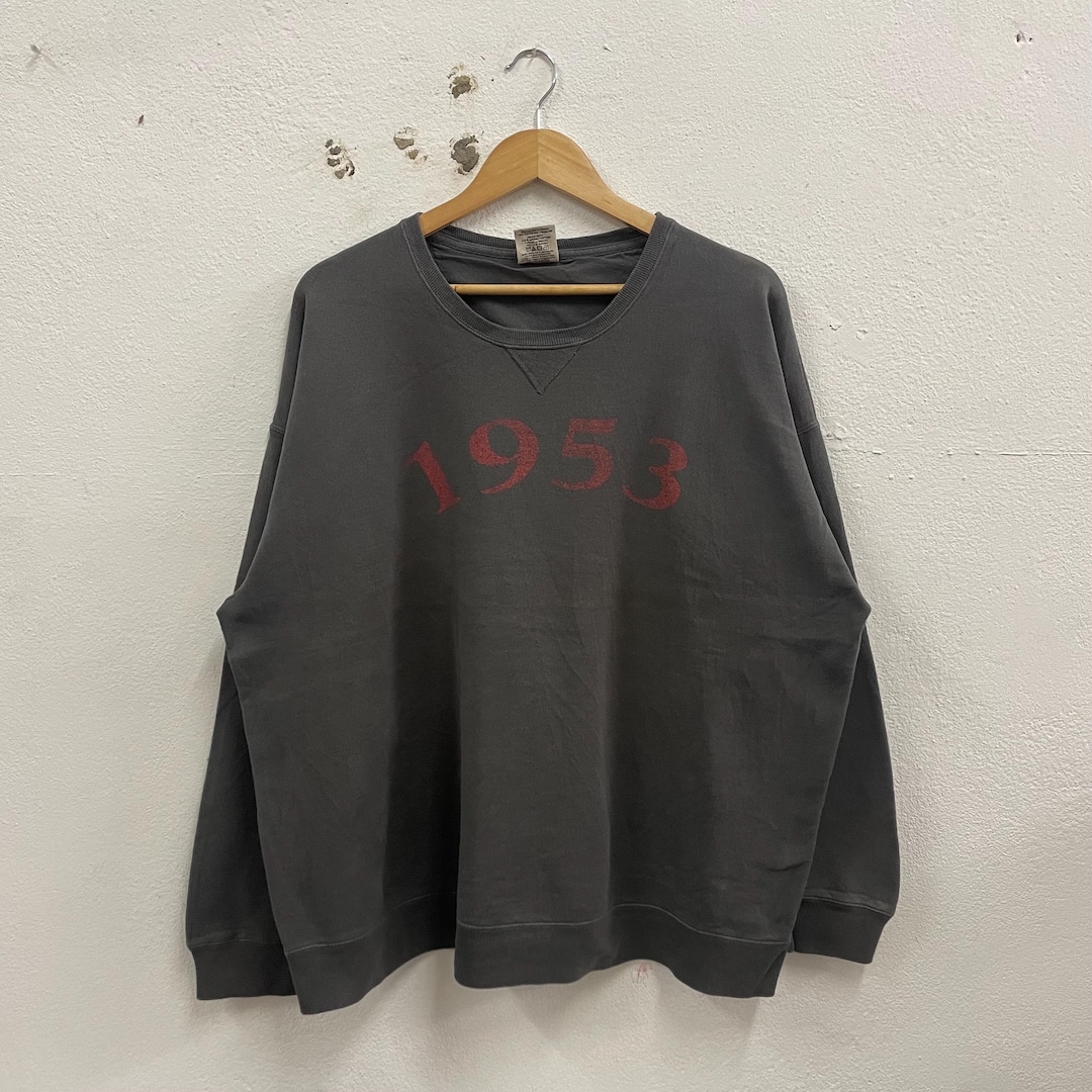 Vintage 1953 Number Word Hit Center Logo Spellout Design Crewneck ...